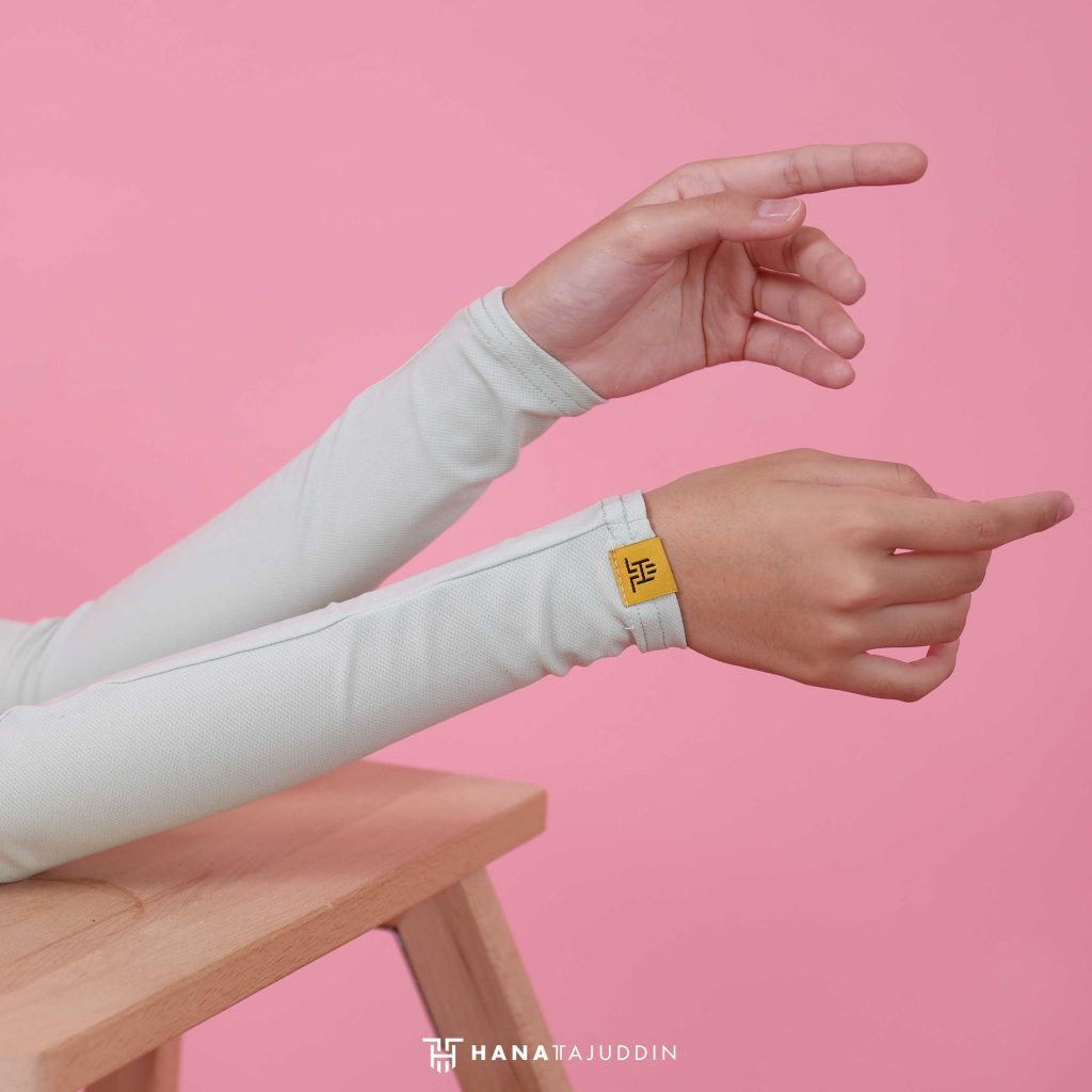 Honey Dew Handsock by HT 2.0 – Hana Tajuddin